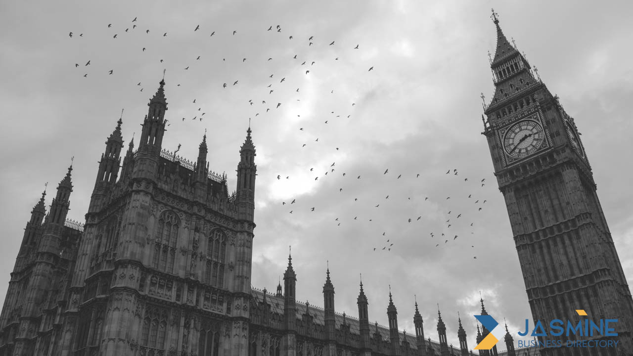 The Algorithmic Assistant: AI's Contribution to SEO-Friendly Business Directories